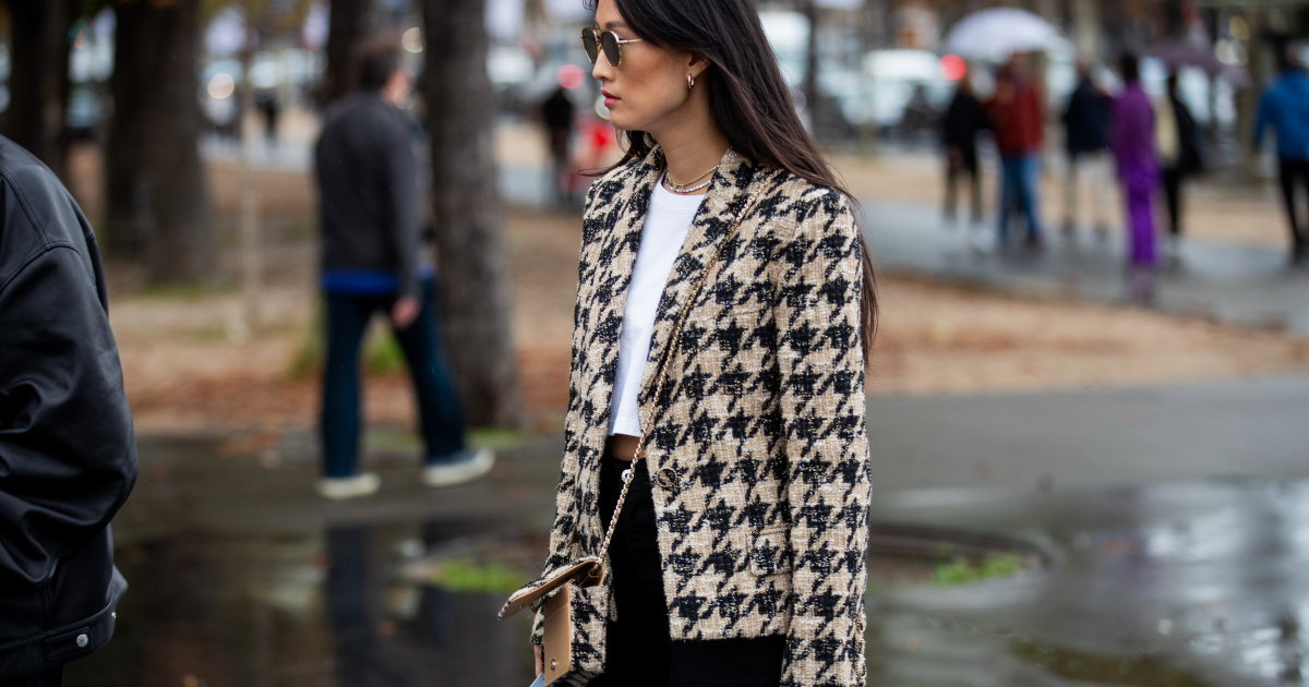 Trend, který milovala Diana a nosí ho i Kate. Kohoutí stopa je zpět!