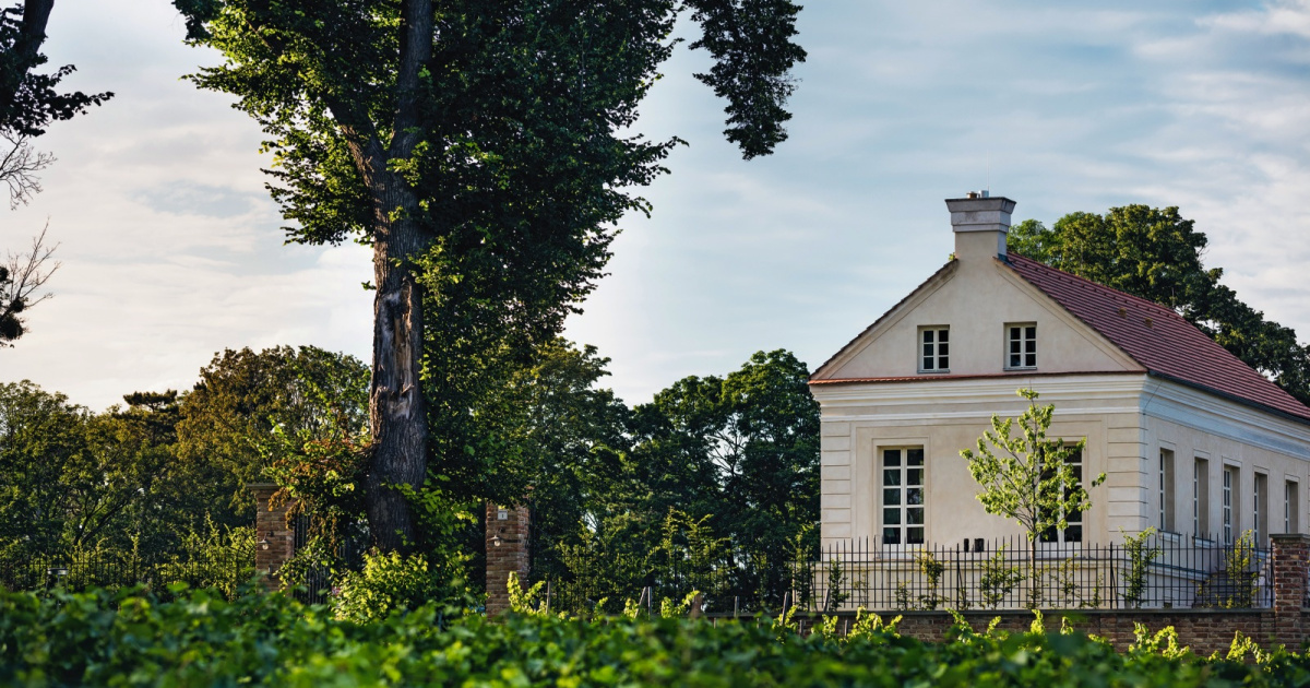 Michaela a Petr si pořídili letohrádek nedaleko Mikulova ze 17. století ...